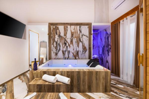 Suite Antonino With Jacuzzi - Sorrento