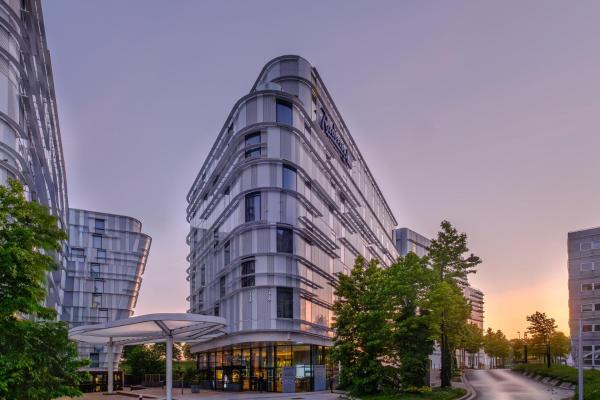 Radisson Blu Cdg Airport Terminal Hotel, Paris - Survilliers