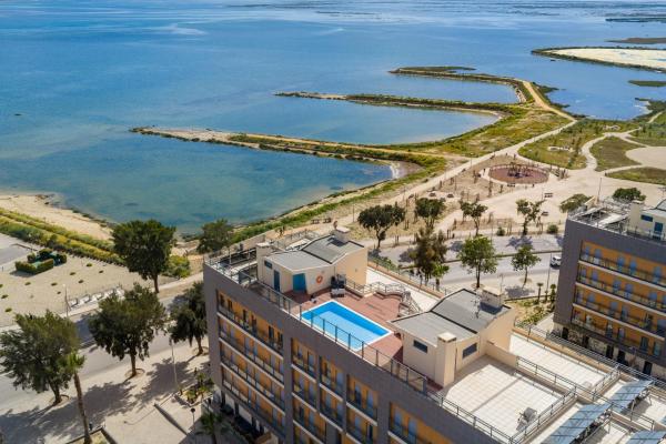 Waterfront Pool Penthouse View - Faro