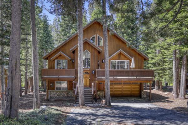 Woodland Truckee Retreat - Truckee, CA
