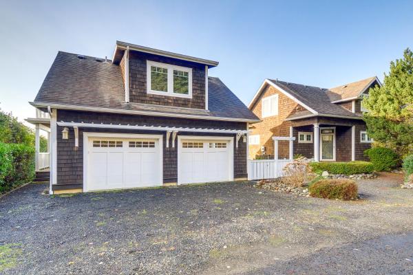 4br/4ba Beachfront Retreat With Hot Tub And Sauna - Moclips, WA