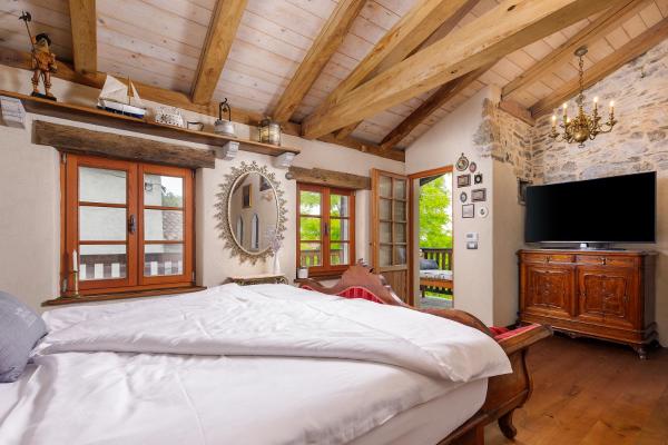 Krasna Hiška - Authentic Heritage Home - Slap