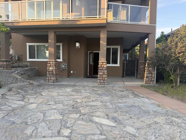 5024 Seon Crescent - 基洛納