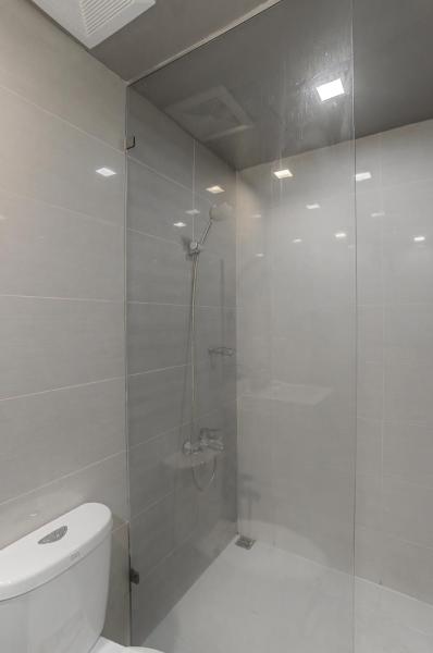 One Uptown Residences Bgc-fast Internet - Taguig