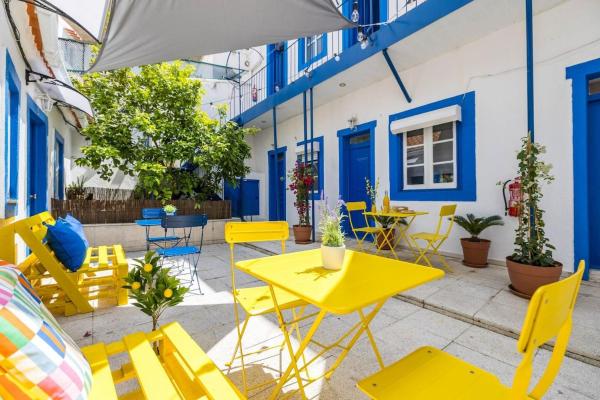 Studio 10 With Shared Patio In Downtown Lisbon - Loures