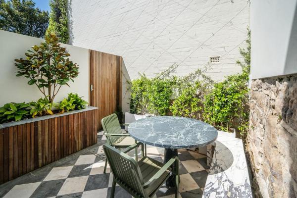 Luxury Paddington Terrace With Courtyard & Balcony - Coogee