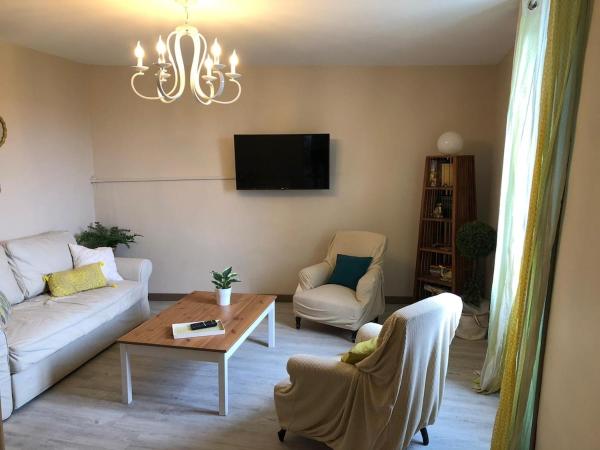 Appartement Coeur De Village Avec Cour - Entrevaux