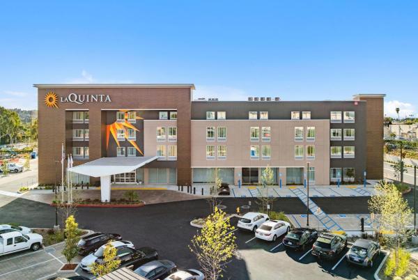 La Quinta Inn & Suites By Wyndham La Habra - West Covina, CA