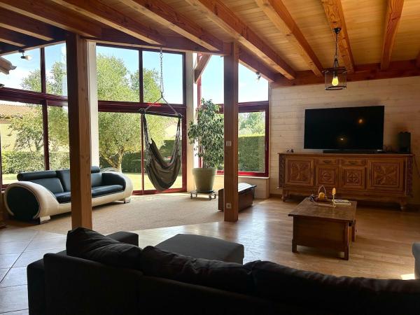 House For 10 People, 4 Bedrooms, 2 Shower Rooms - Saint-Maixent-l'École