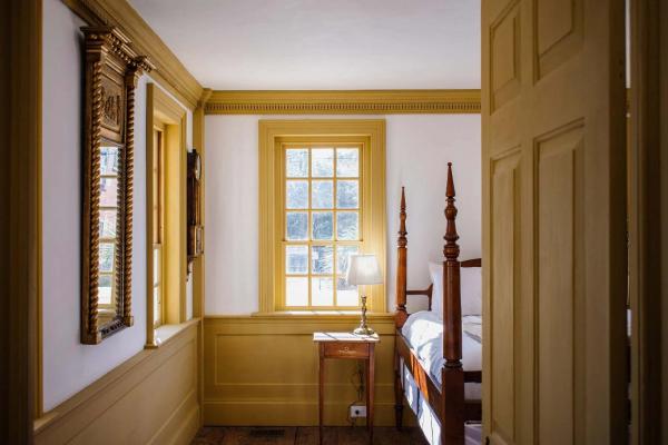 Printmaker's Inn - Lt Galloway Suite - Savannah, GA