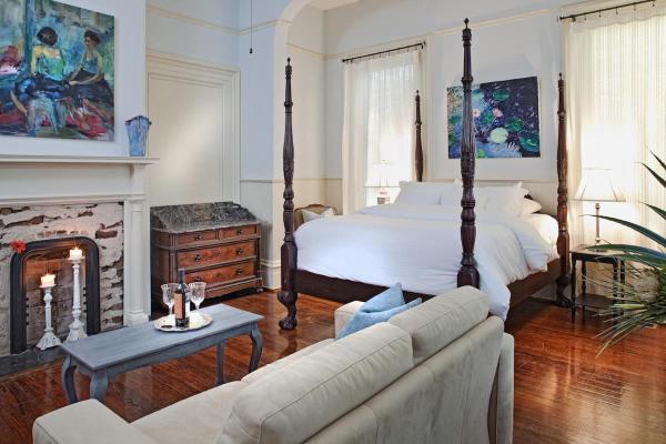 Printmaker's Inn - Henry Suite - Savannah, GA