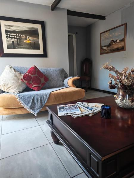 Coty And Reuben's Guesthouse - Sandton