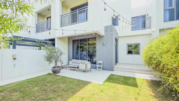 Trps - Dubai Hills Estate - Private Garden Villa, 3br Plus Maids - Dubai
