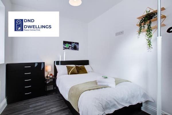 6 Bed House - 3 Bath - Parking - City Centre - Suffolk