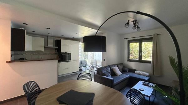 Bright Apartment, Terrace, Garden And Parking - Annecy