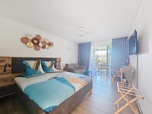 Studio Ti Kaz Zanmis Village Vacances Piscine Et Plage - Guadeloupe