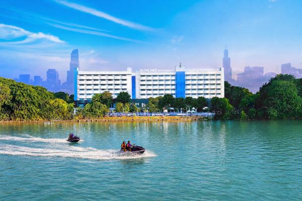 Sunlake Waterfront Resort & Convention - Yakarta