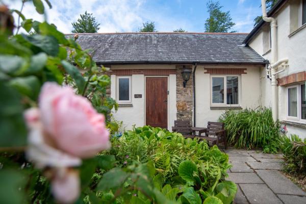 The Meadows - Old Mill Cottages - Barnstaple