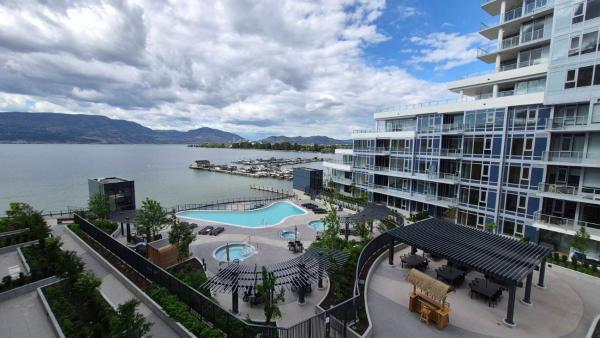 Kelowna Aqua Waterfront Rental - Kelowna