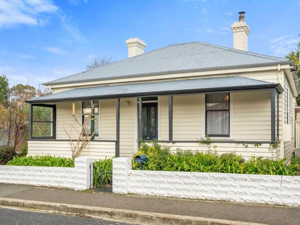 Roope Cottage-location, Free Wifi, Parking - Hobart