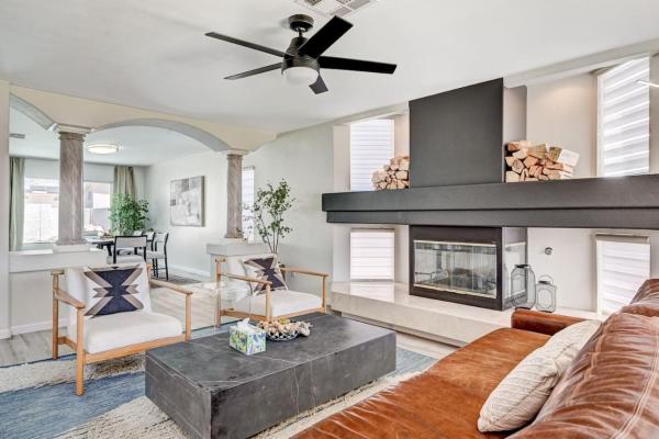 Beautiful 6br With Casita, Game Room And Pool And Jacuzzi) - Las Vegas, NV