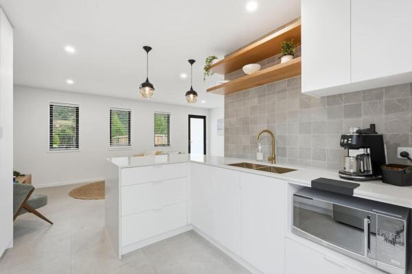 Stylish 2-bed Cambridge Stay - Hobart