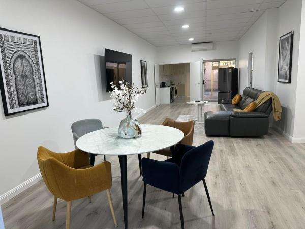 Lakefront 2br Townhouse Pet Friendly - Canberra