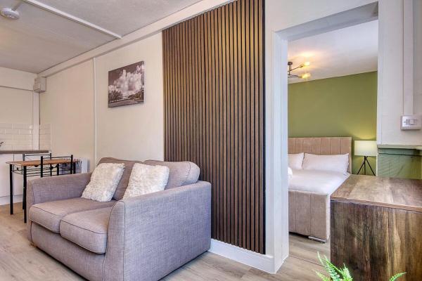 Flat 4, 59 Ashley Road - Bourne