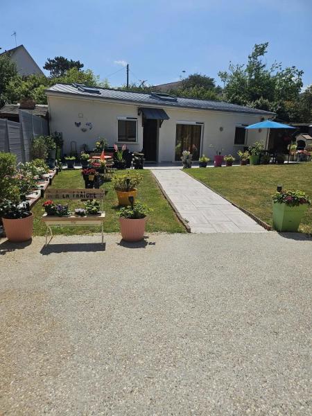 Maison Confortable à Ver-sur-mer Avec Jardin Privé - Saint-Aubin-sur-Mer
