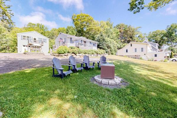 Barrett's Watch Apartment - Boothbay, ME