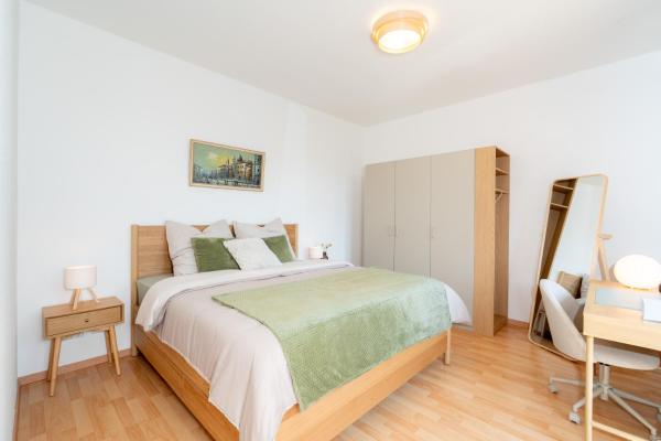 Cozy Apartment With Home Cinema & Balcony - Radebeul