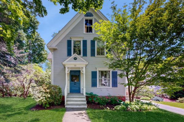 Parker House: Historic Home - Walk Downtown, Dog-friendly & Washer/dryer - Camden Hills State Park, Camden