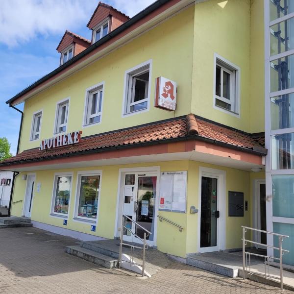 Geräumige Unterkunft Für Bis Zu 8 Personen In Straubing-ittling - Straubing