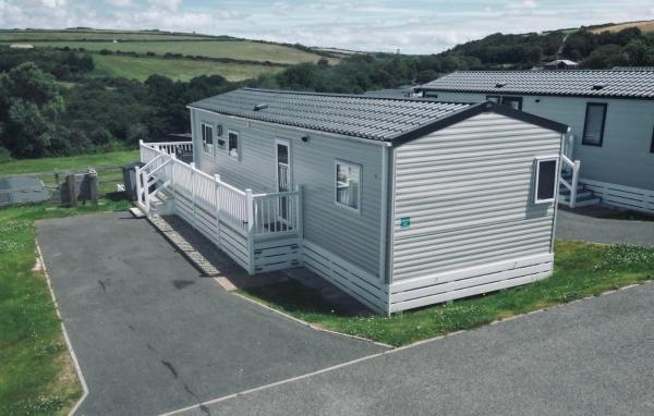 3 Bedroom Holiday Home In Newquay - Valley Views - Newquay