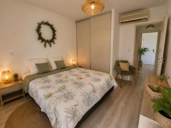 Appartement T2 Avec Jardin à Saint Gilles Les Bains - La Réunion