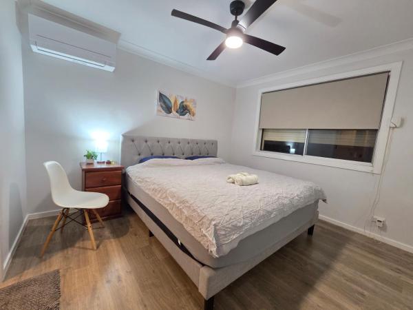 Entire House, 4br, Secure Backyard, Free Wifi - Sydney