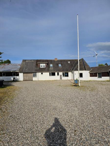 Family Home With Beautiful Views Of Lake Vilsted - Tanska