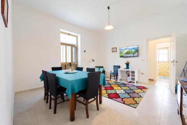 Central In Santa Lucia 2br-1ba - Siniscola