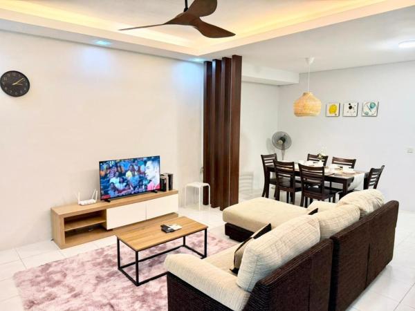Landed House 16pax Setia Alam Mall Sccc 4room Wifi - Klang