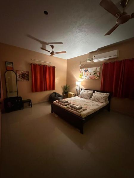Manasa's Retreat - Spacious Master Bedroom Near Chennai International Airport - Chennai
