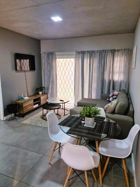 True Star At True North Modern 2 Bed Apartment - Pretoria, South Africa