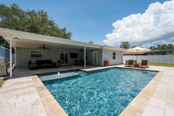 Seminole Family Escape - Pool, Games & Bbq - Madeira Beach, FL