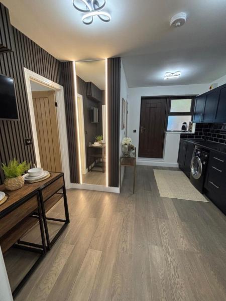 Stylish 1-bedroom Flat With Spacious Living Room - Enfield