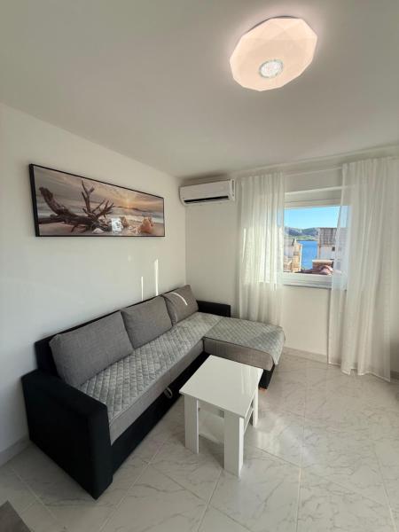 Apartmani Lucija 3 - Mandre