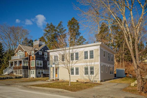 Waterfront, Walkable, Updated Home With Harbor Views & Partial Ac - Camden Hills State Park, Camden