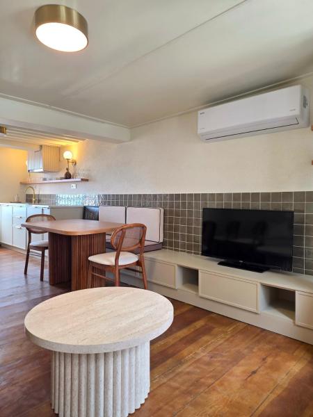Historic Greek House With Sea View Balcony - Ayvalık