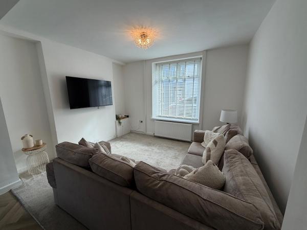 Your South Wales Adventure Base - Sleeps 7 - South Wales
