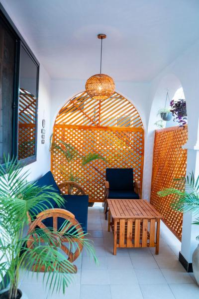 Molli Greystone Home - 2br Cozy Retreat With Tarmac Road Access - Dar es Salaam
