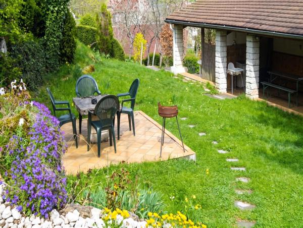 Maison De Charme à Saint-laurent-la-roche Avec Jardin Clôturé - Lons-le-Saunier