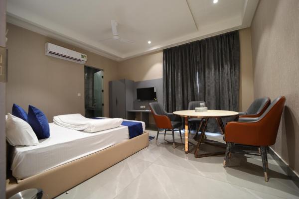 Hotel Vantara - Karnal